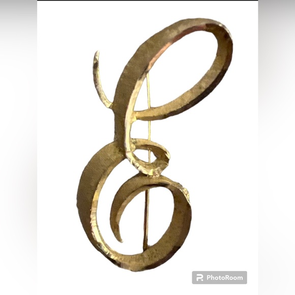 mamselle | Jewelry | Vintage Signed Mamselle Cursive Initial Letter E ...